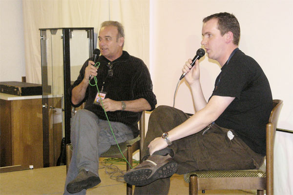 Genesis: John Mayhew Interview (2006) : Genesis News Com [it]