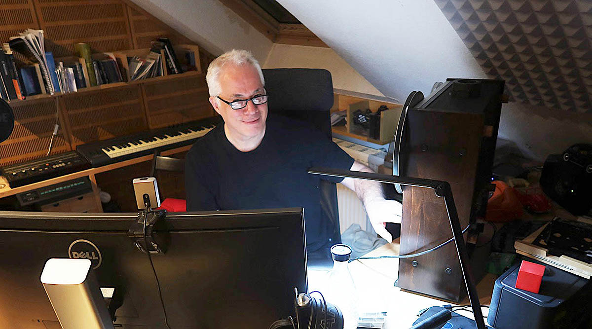 The Ant Band: Interview with Tom Morgenstern (2021) : Genesis News Com [it]