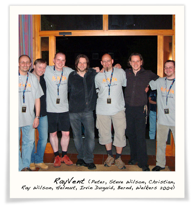 Family Snapshots (20 years of 'it') : Genesis News Com [it]