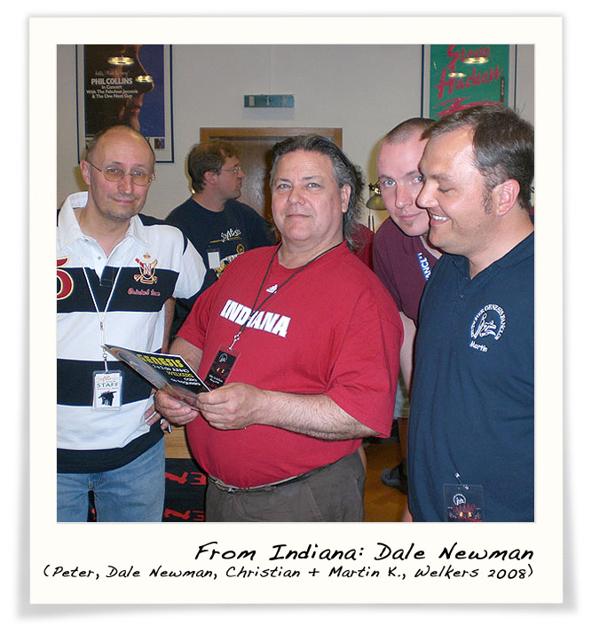 Family Snapshots (20 years of 'it') : Genesis News Com [it]