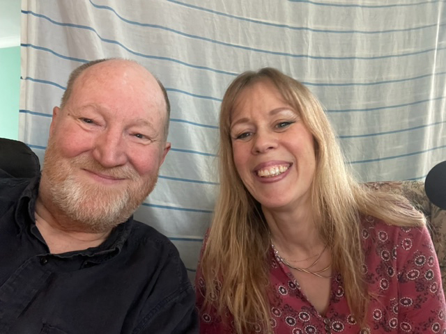 Amanda Lehmann in Richard Macphail's radio show - Genesis News Com [it ...